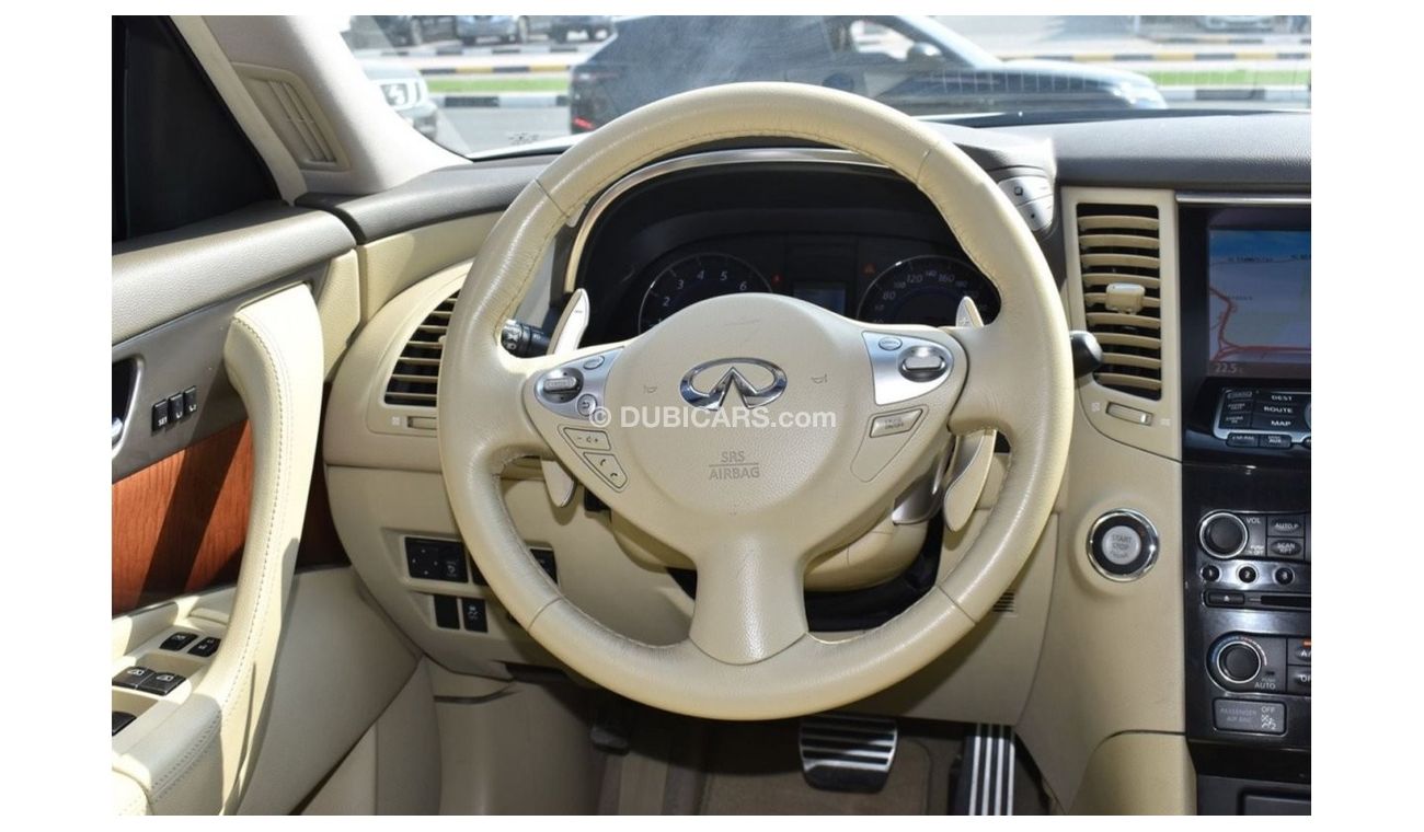 Used Infiniti QX70 Sport Luxury 2017 for sale in Sharjah - 563637