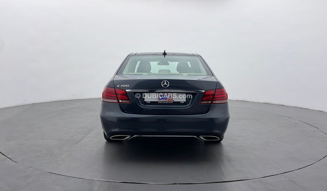 Used Mercedes-Benz E300 3.5 2014 for sale in Dubai - 521575