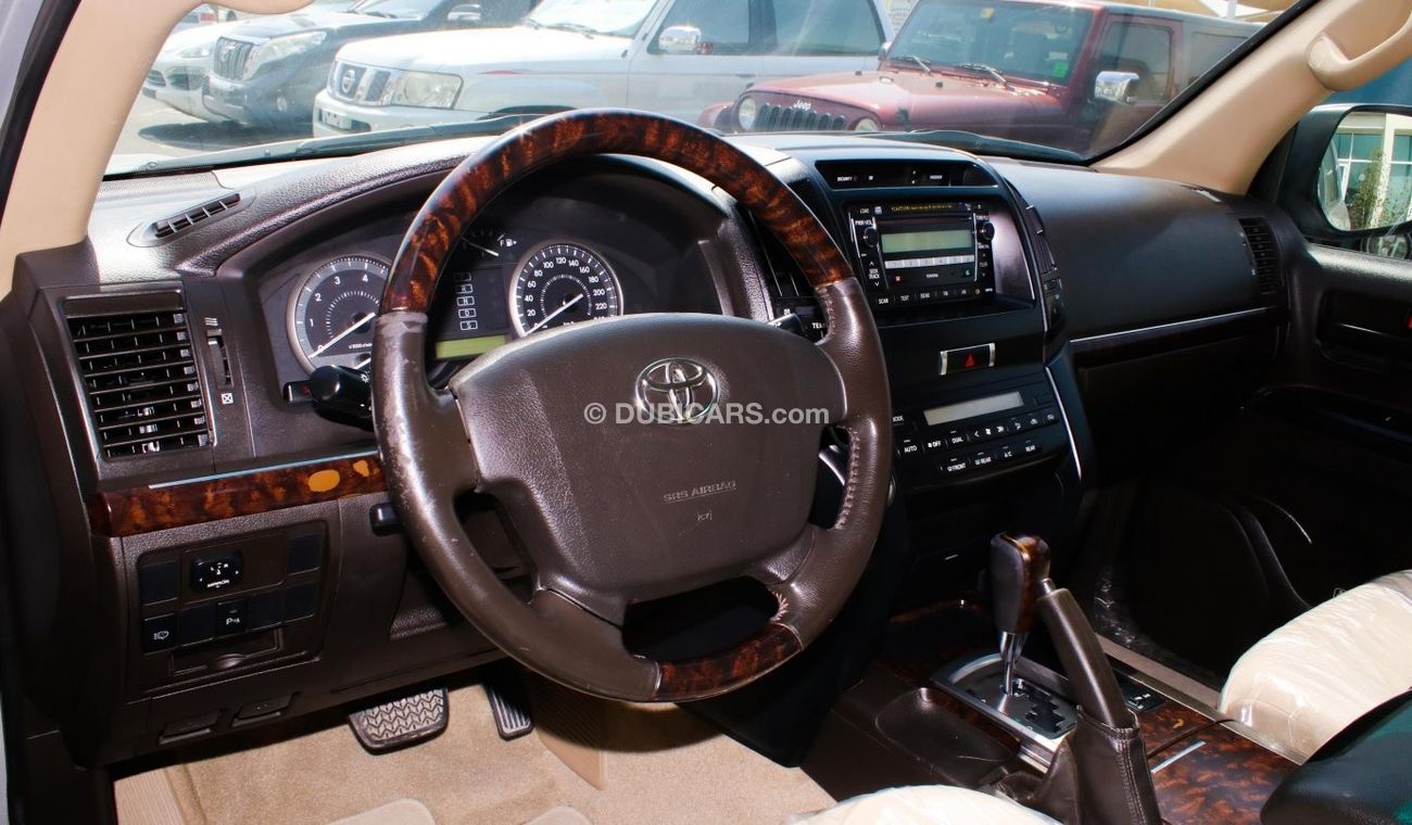 Used Toyota Land Cruiser GXR 2010 for sale in Dubai - 549984