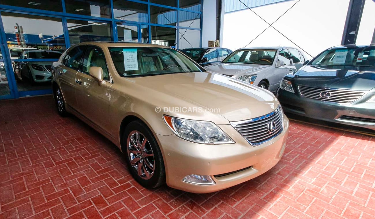 Used Lexus LS460 2007 for sale in Dubai - 17849