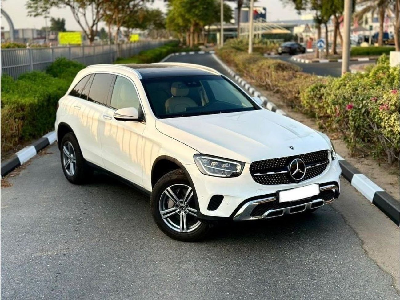 Used Mercedes-Benz GLC 300 Premium 2022 for sale in Dubai - 657830