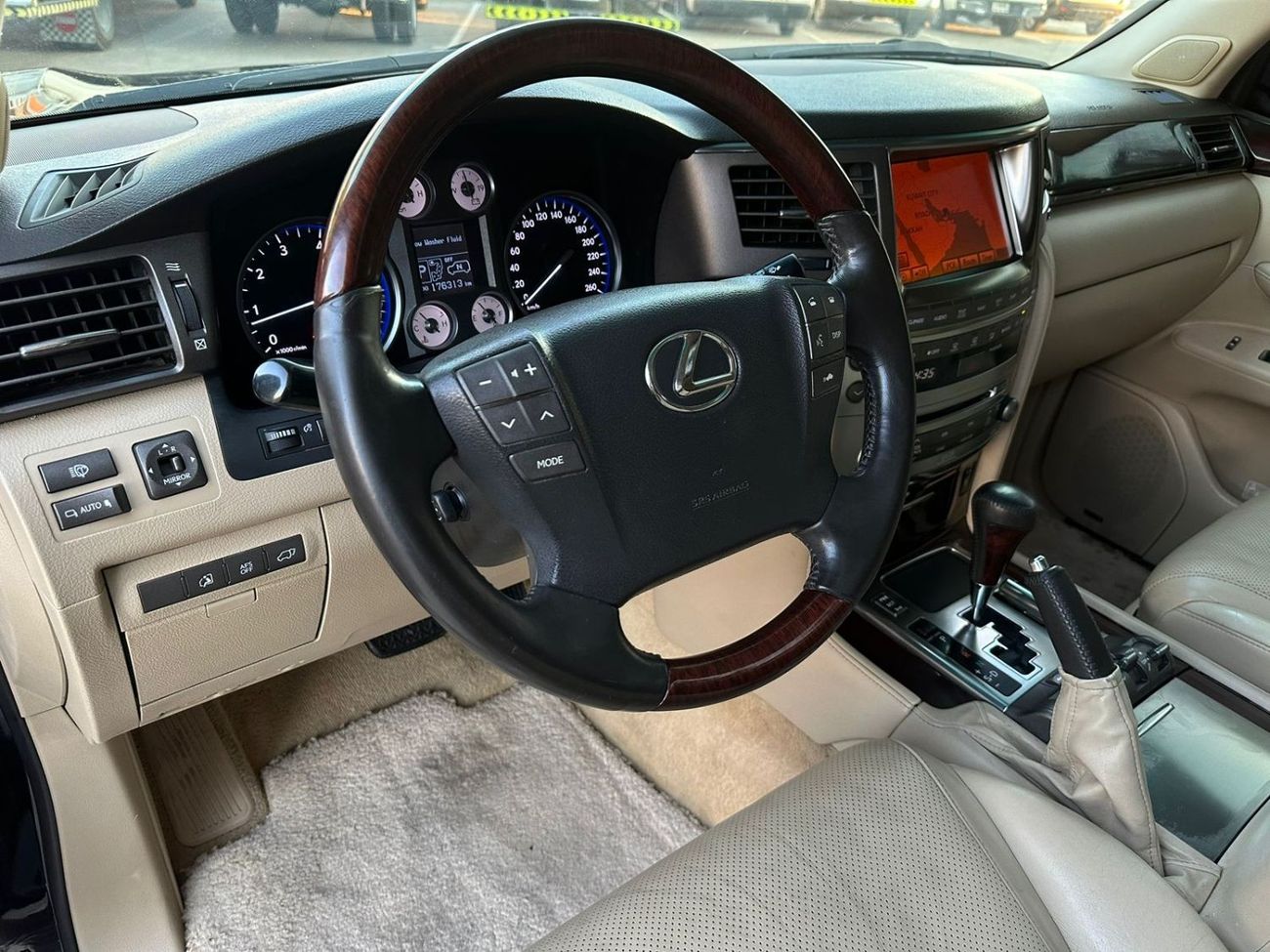 Used Lexus LX 570 2011 for sale in Dubai - 712744