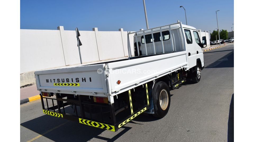 مستعملة ميتسوبيشي كانتر Mitsubishi Canter D/c Pick Up, model:2017. Only done 82000 km 2017 للبيع ...