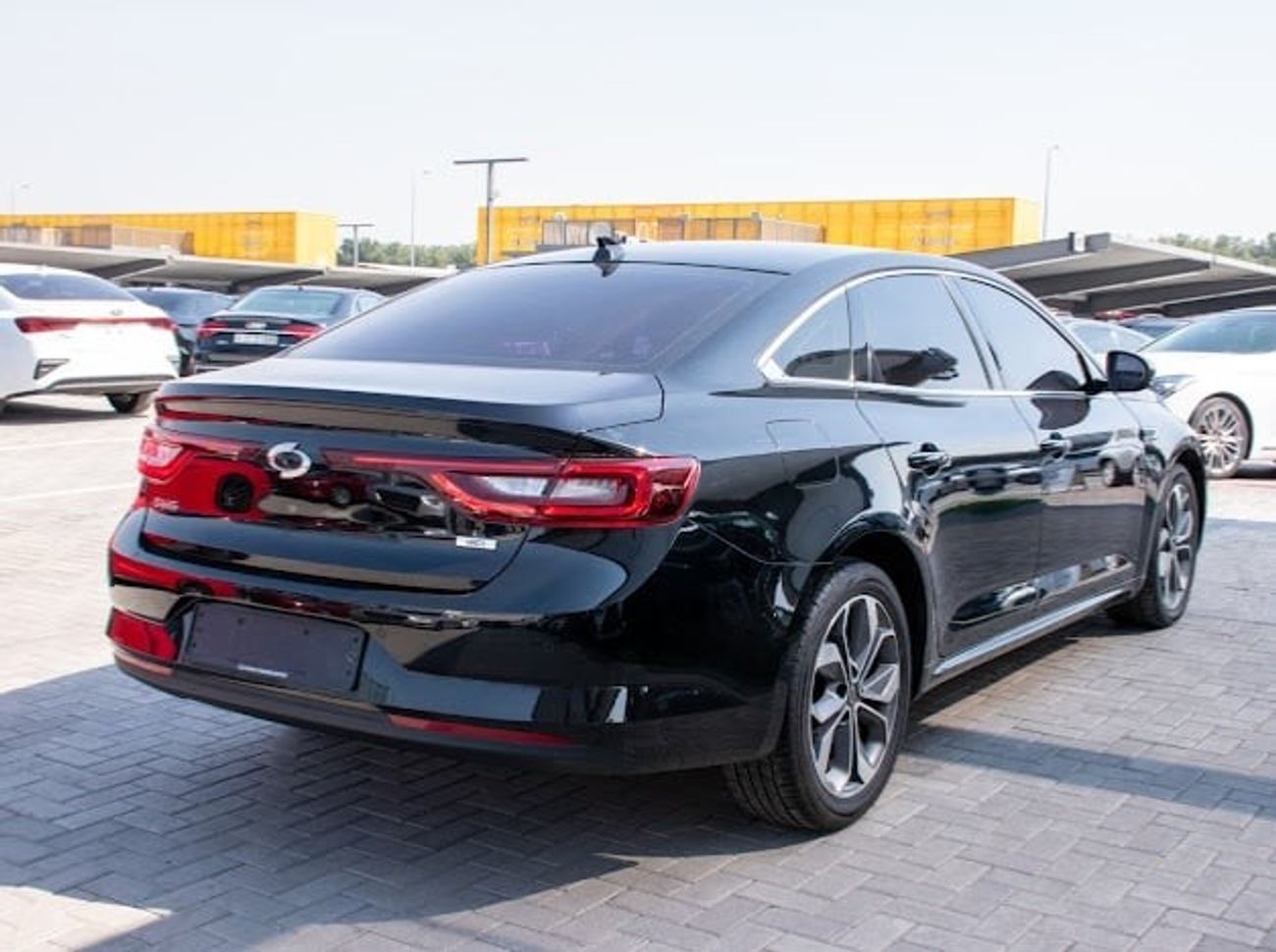 Used Renault Samsung SM6 خاليه من الحوادث 2019 for sale in Sharjah - 720662