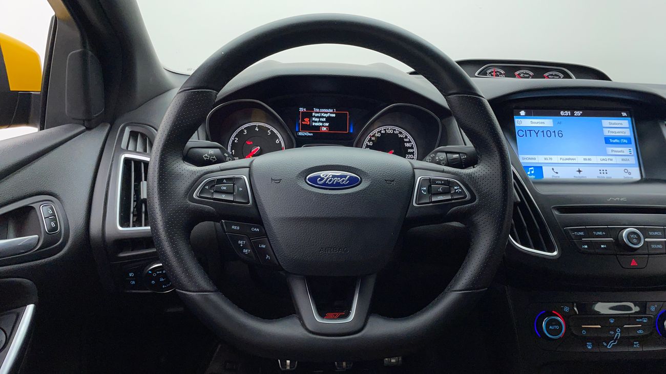 Used Ford Focus ST 2000 2018 for sale in Dubai - 484420