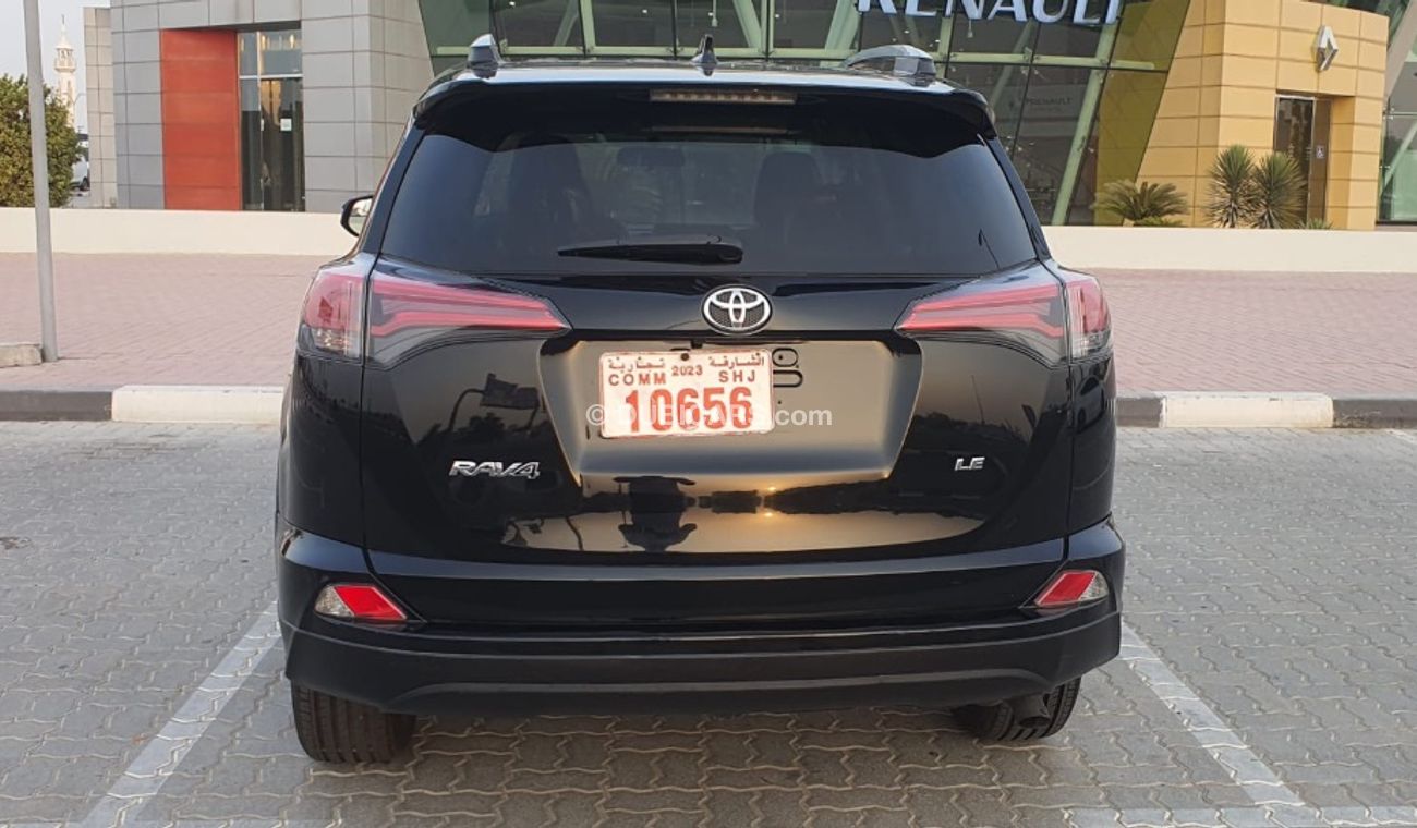 Used Toyota RAV4 2.4L V4 2016 for sale in Sharjah - 641936