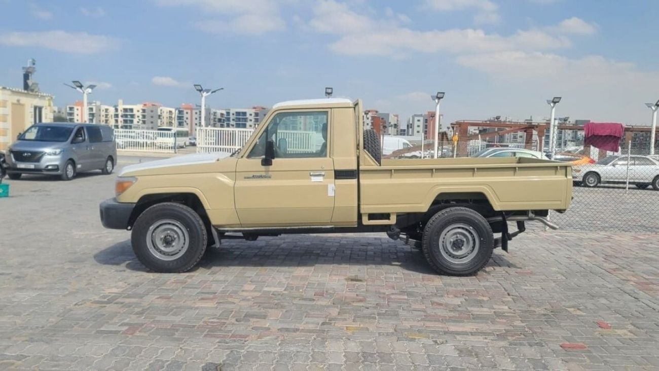 New Toyota Land Cruiser Pick Up LC 79 Single Cabin 4.2L Diesel 2023 ...