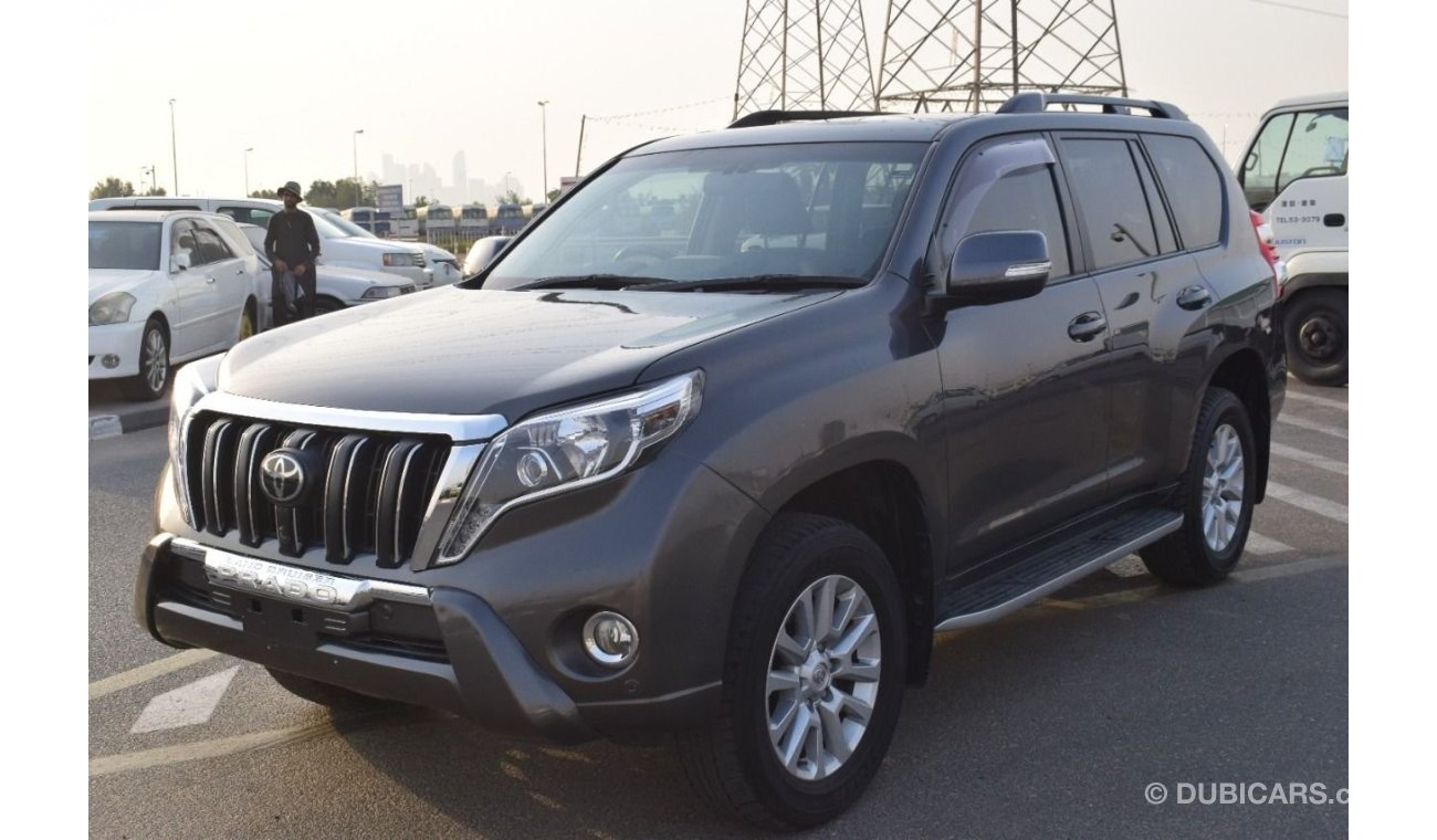 Used Toyota Prado 2017 for sale in Dubai - 554302