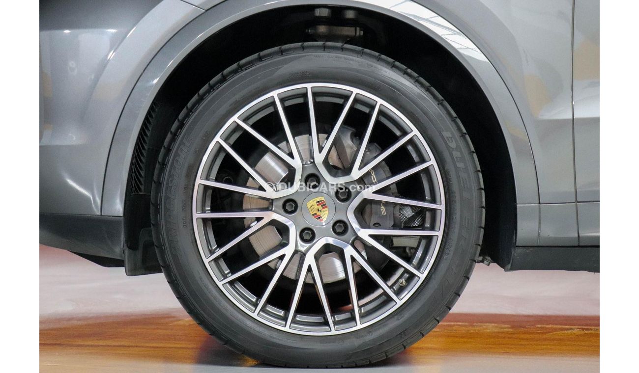 Used Porsche Cayenne 9Y0 2019 for sale in Dubai - 537859