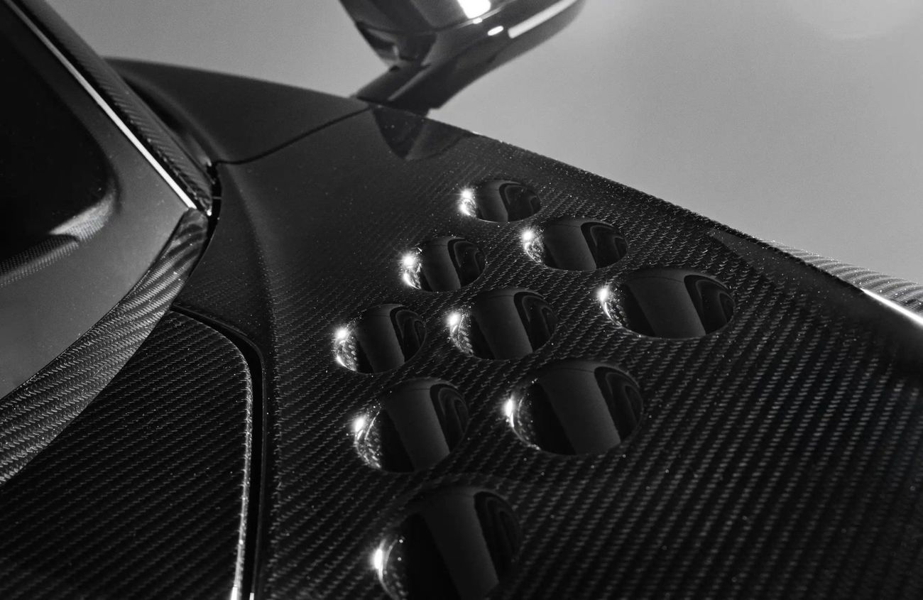 Used Bugatti Chiron 8.0L W16 Quad-Turbocharged Engine 2022 for sale in Dubai - 852337