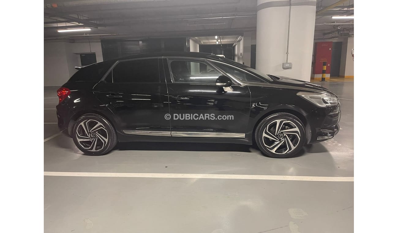 Used Citroen DS5 2018 for sale in Dubai - 623566