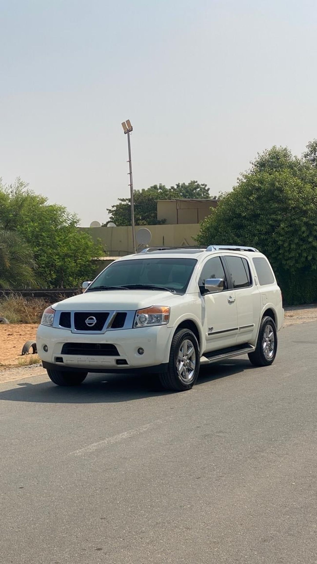 Used Nissan Armada 2011 for sale in Dubai - 784184