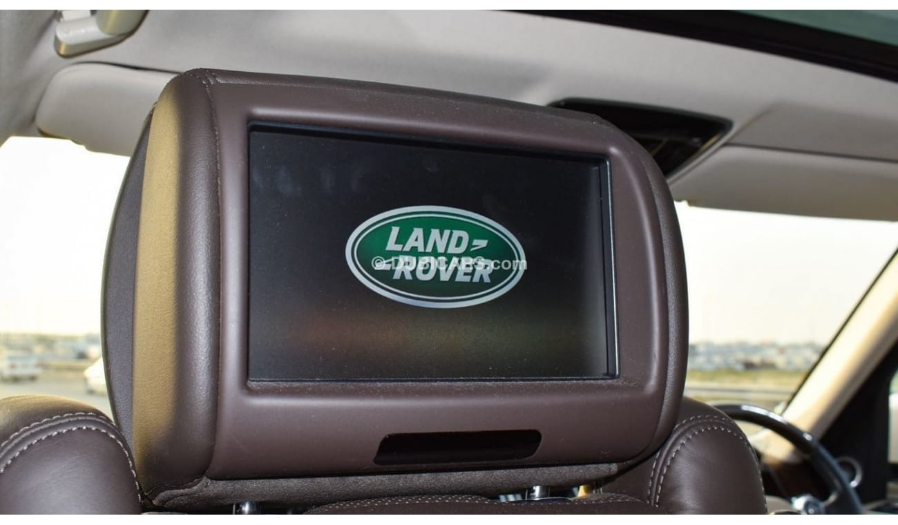 Used Land Rover Range Rover Range Rover Vogue 2017 for sale in Dubai ...