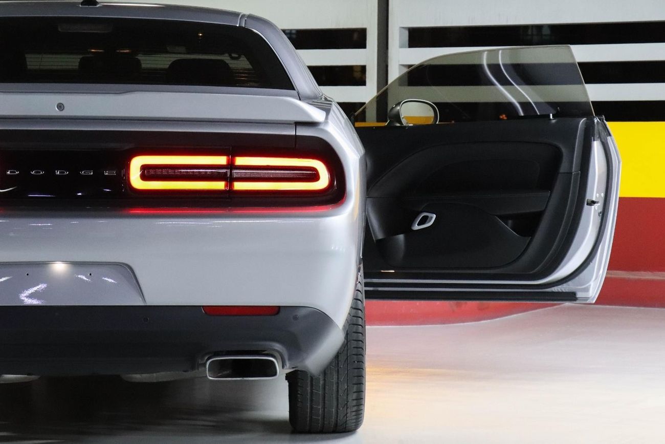 Used Dodge Challenger LA 2015 for sale in Dubai - 570830