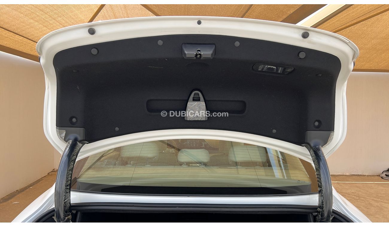 Used Hyundai Azera 3500 2021 for sale in Dubai - 566957