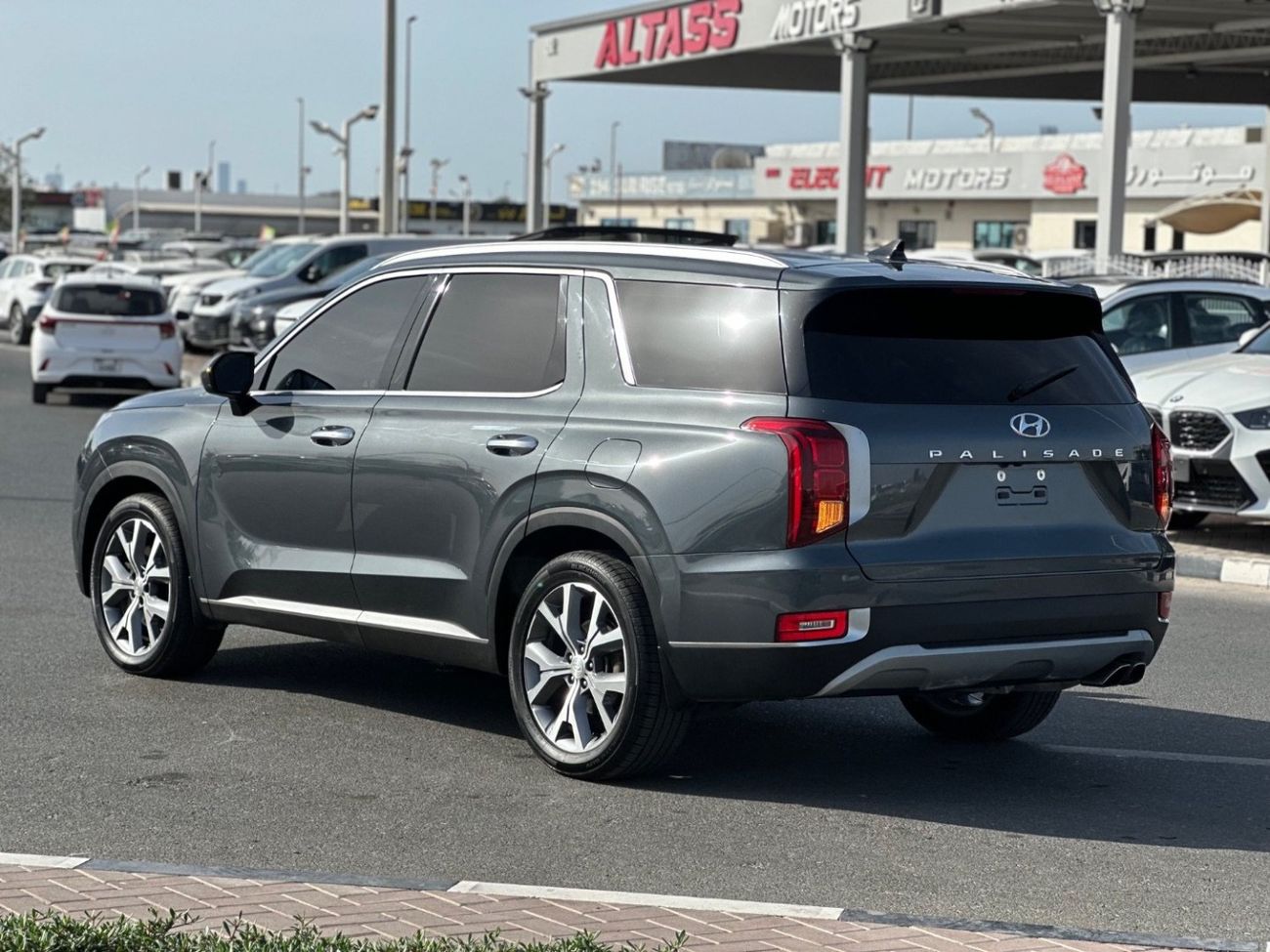 Used Hyundai Palisade Sel premium Full Option 2021 for sale in Dubai ...