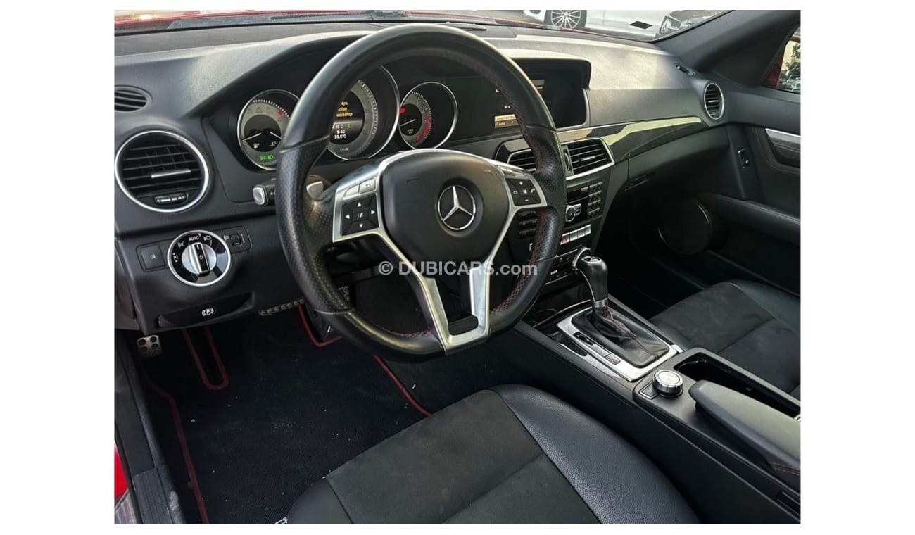 Used Mercedes-Benz C 200 Elegance 2014 for sale in Dubai - 668553