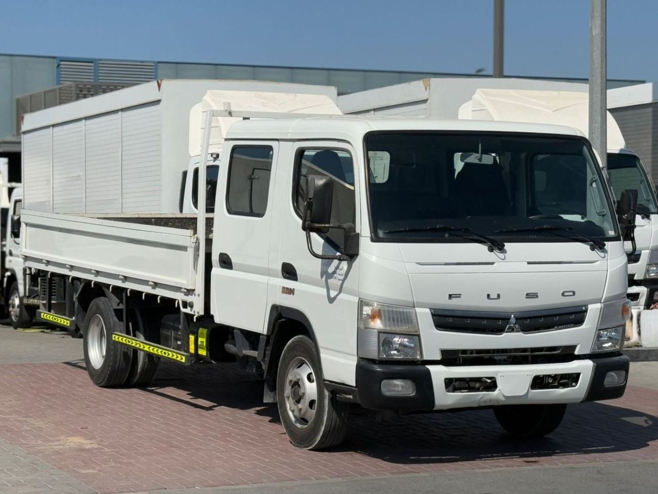 Used Mitsubishi Canter 2022 I Double Cabins I Ref#553 2022 for sale in Sharjah - 821218