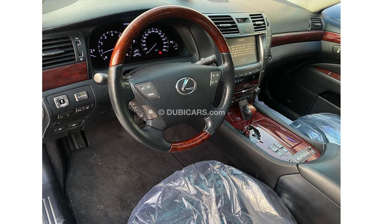 Used Lexus LS460 2007 for sale in Sharjah - 629048
