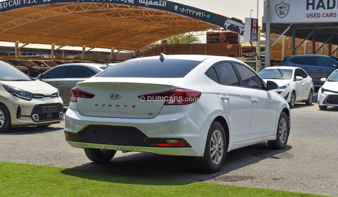 Used Hyundai Avante 2019 for sale in Dubai - 628708
