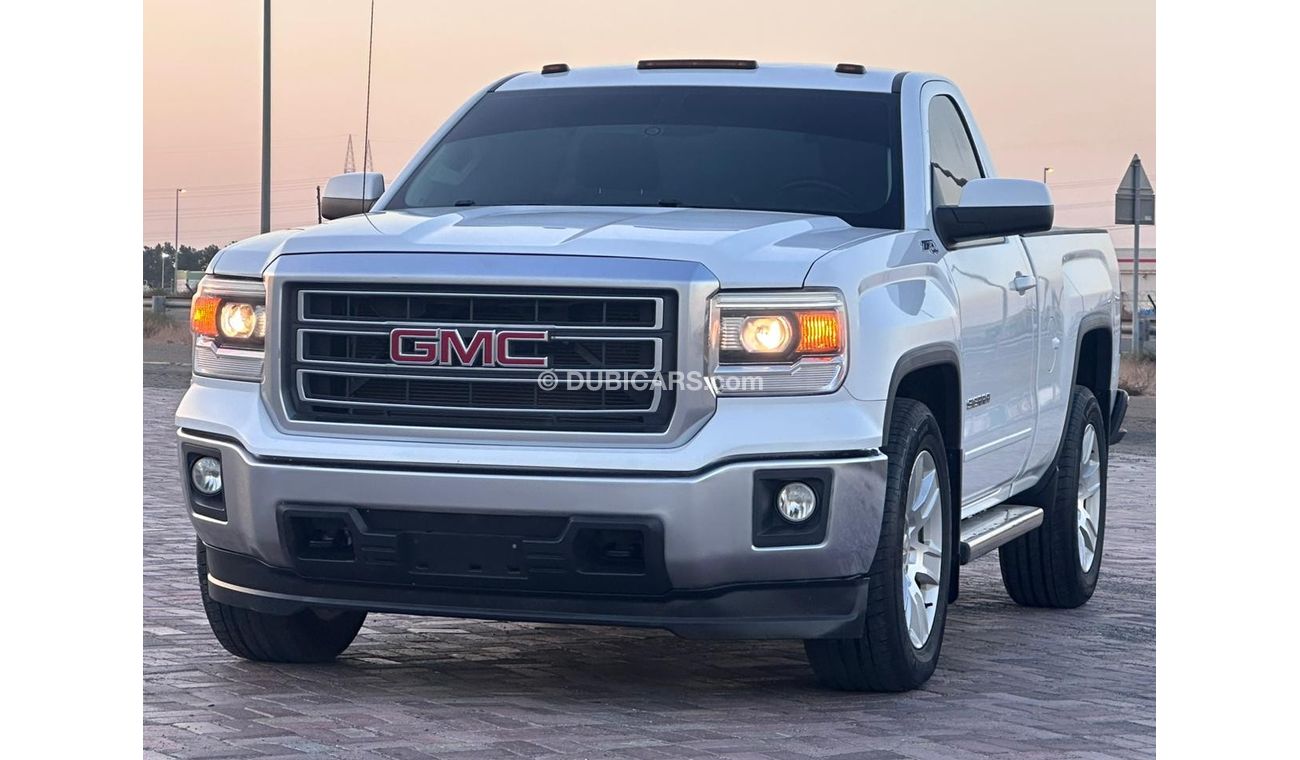 Used GMC Sierra 1500 SLE 2015 for sale in Dubai - 686241
