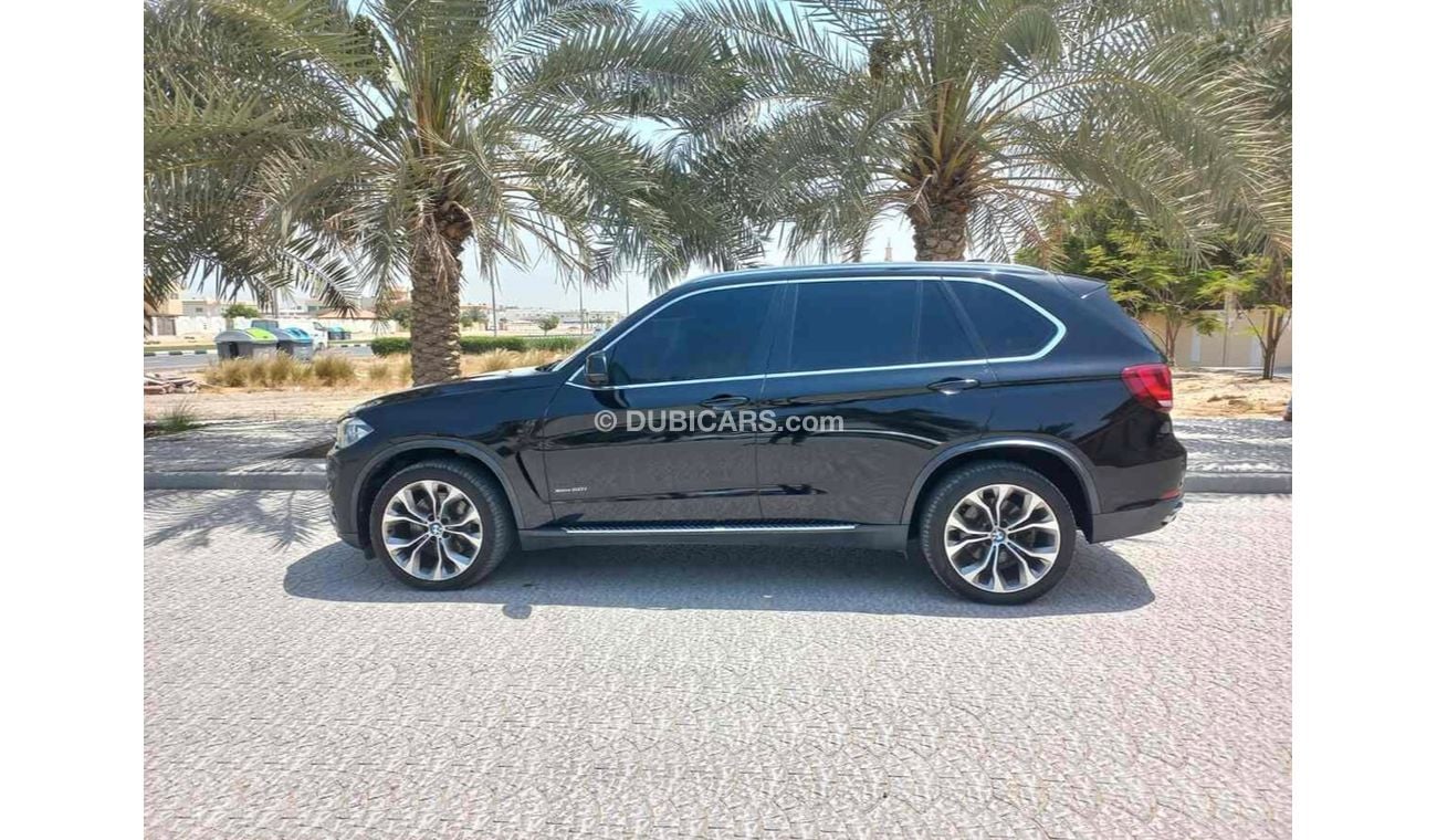 مستعملة بي أم دبليو X5 4.4L TT V8 2014 للبيع في الشارقة - 633864