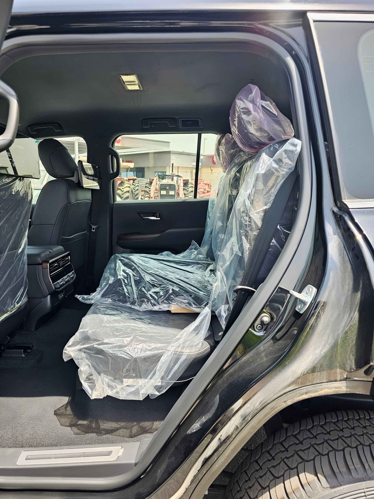 New Toyota Land Cruiser LC300 / WINTER PACKAGE / VX / 3.5L / "9" DVD + 360 CAMERA / RADAR (CODE ...