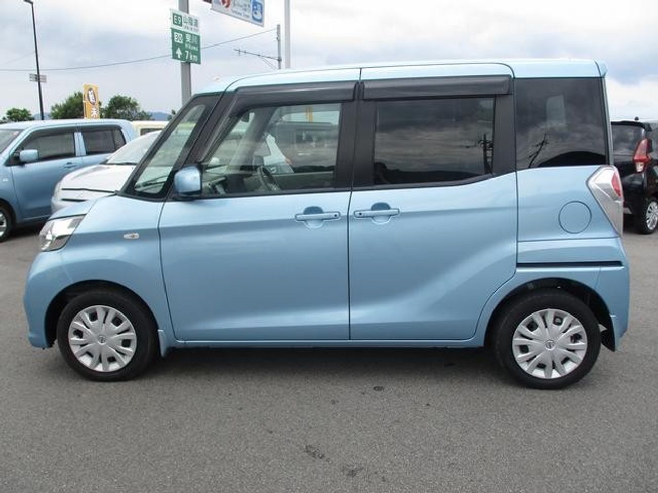 Used Nissan Z B21A 2018 for sale in Japan - 680791