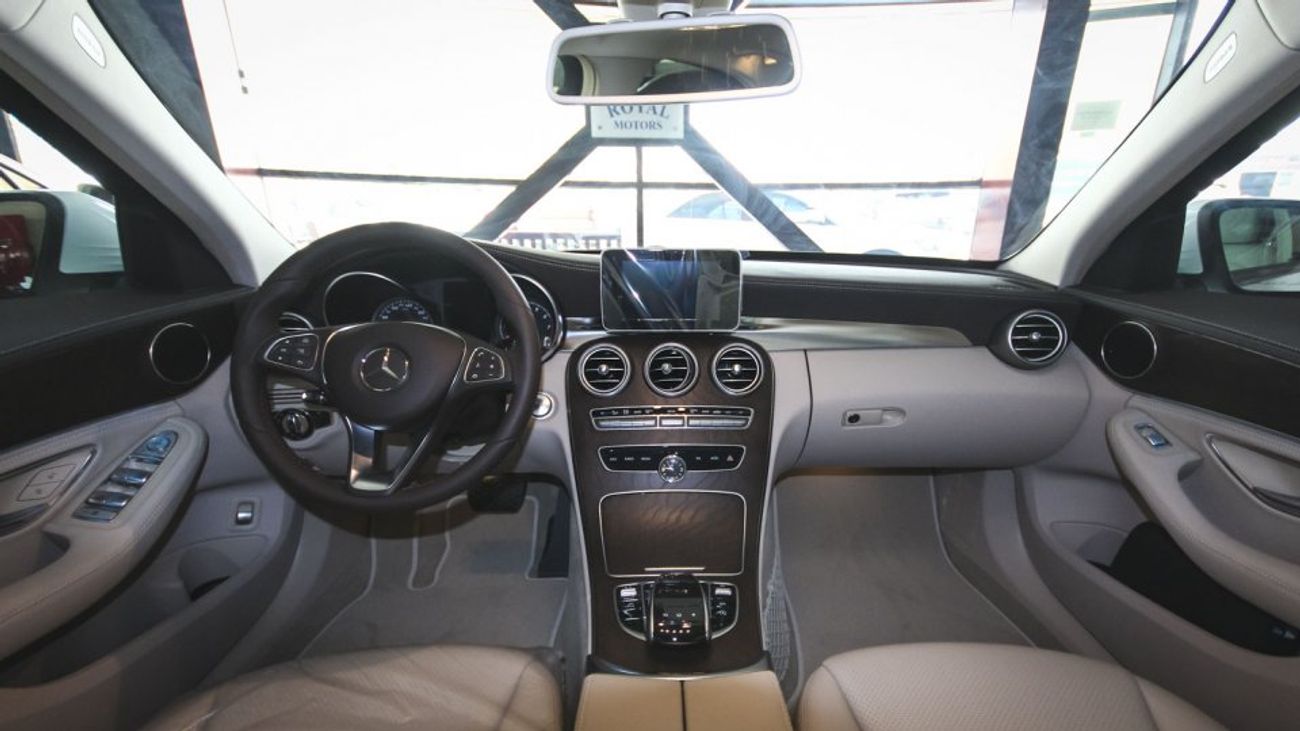 New Mercedes-Benz C 200 2016 for sale in Dubai - 68627