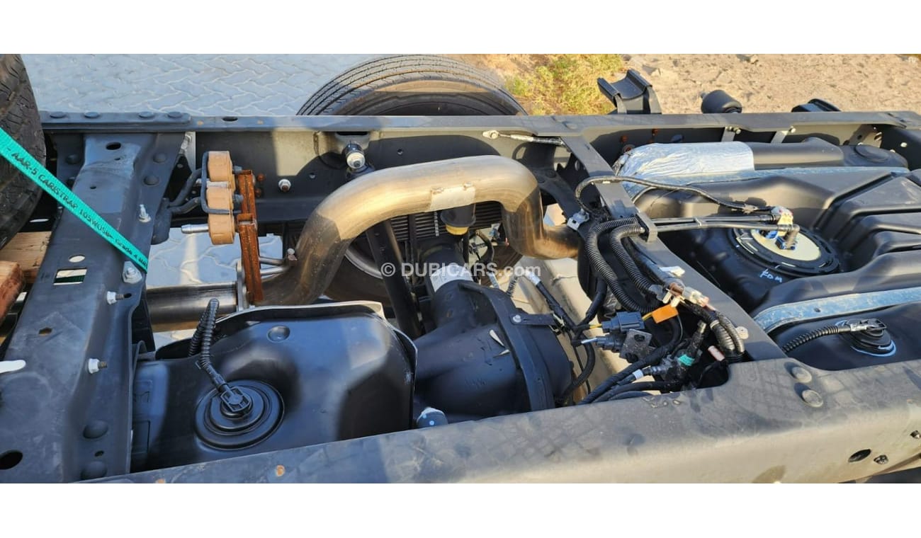 New Ford F 550 F550 6.7L V8 4WD DIESEL 169" WB Single cabin chassis ...