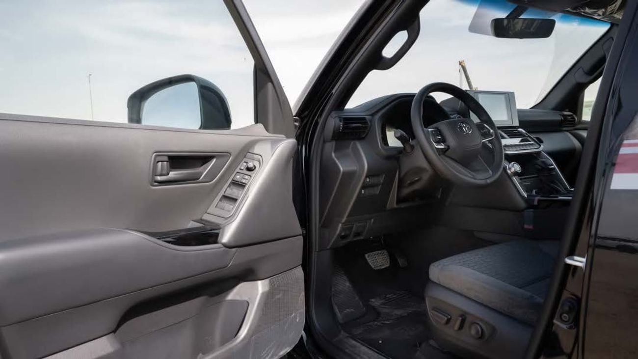 New Toyota Land Cruiser GXR 3.5L Land Cruiser 3.5 GXR 2025 2025 for sale in Dubai - 835315