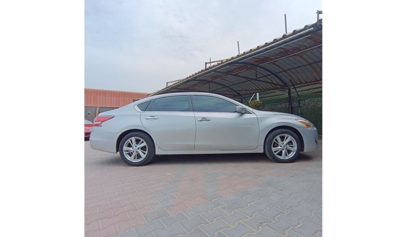 Used Nissan Altima SV 2014 for sale in Dubai - 730166