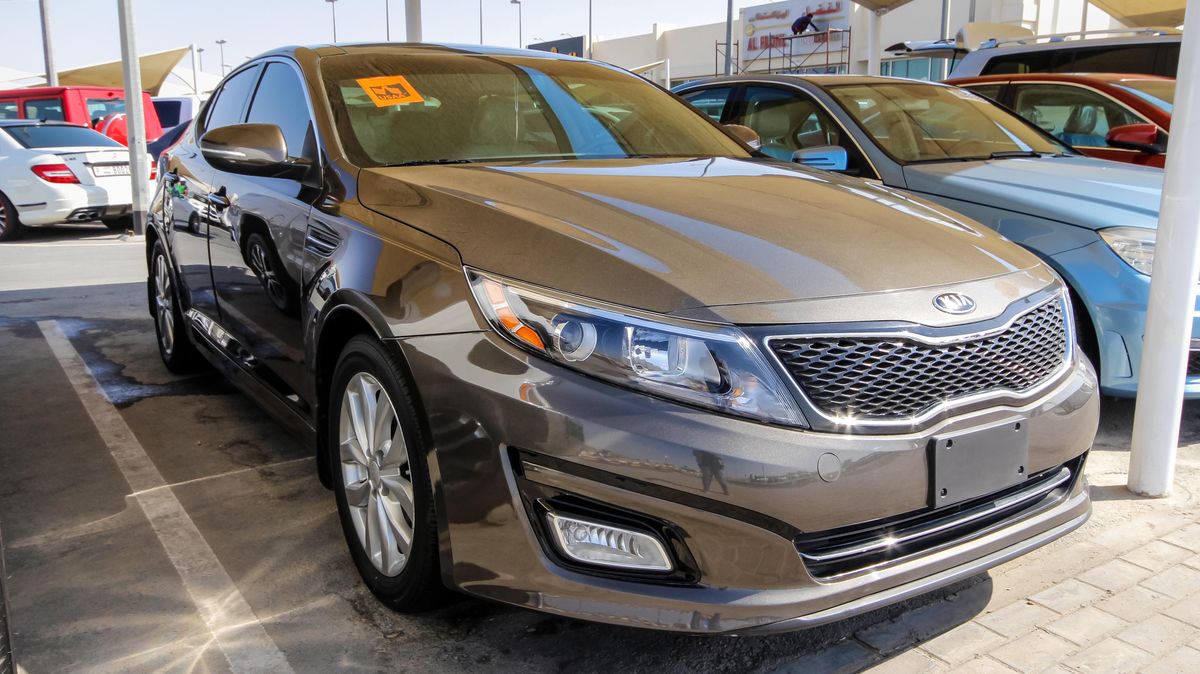 Kia Optima EX for sale: AED 44,000. Grey/Silver, 2015