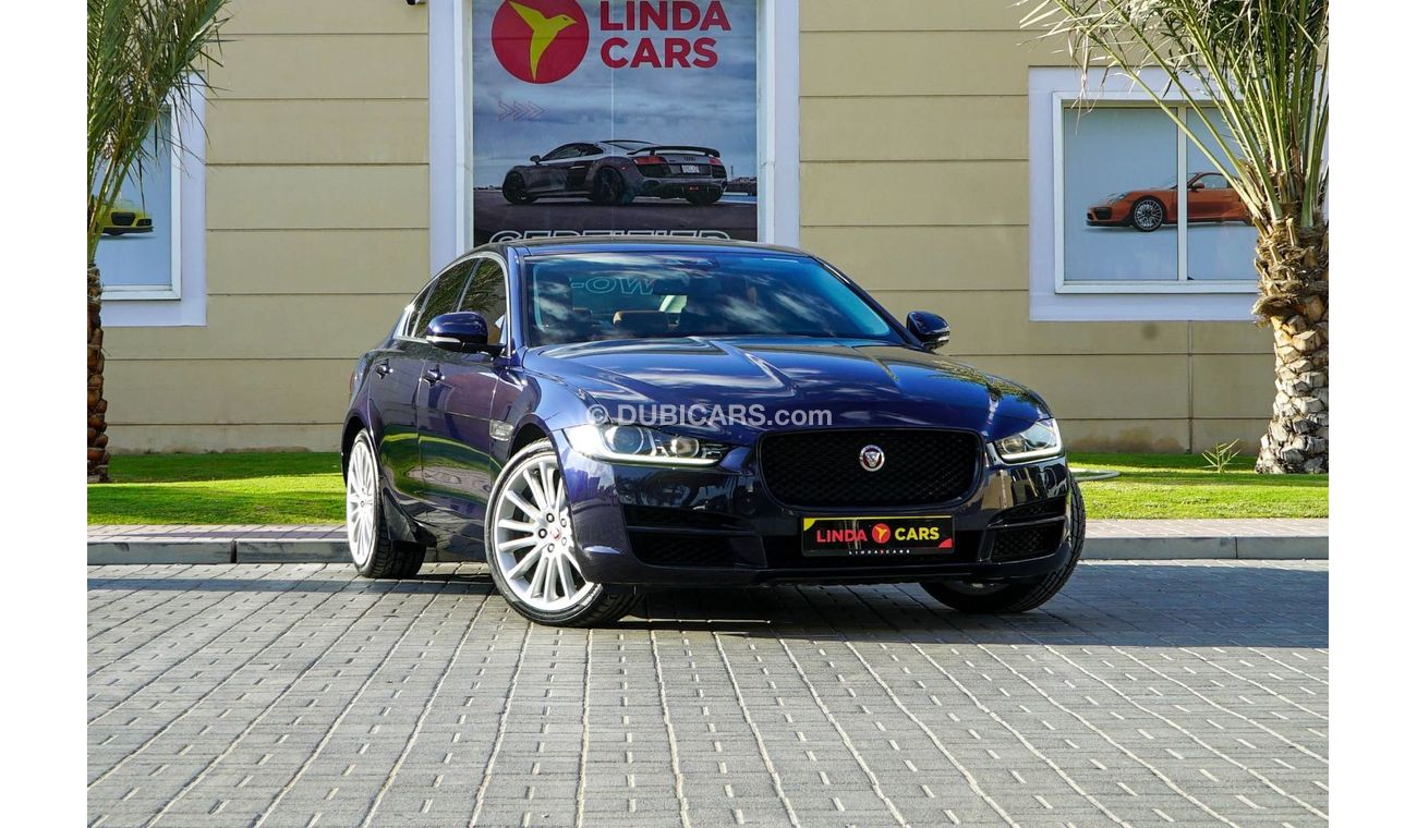 Used Jaguar XE Prestige 2018 for sale in Dubai - 694536