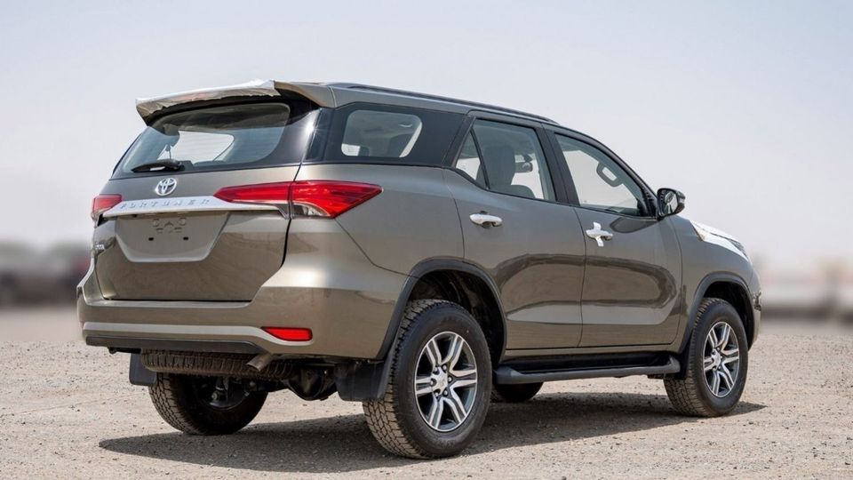 New Toyota Fortuner 2.4D AT 4X4 MY2025 – BRONZE 2025 for sale in Dubai ...