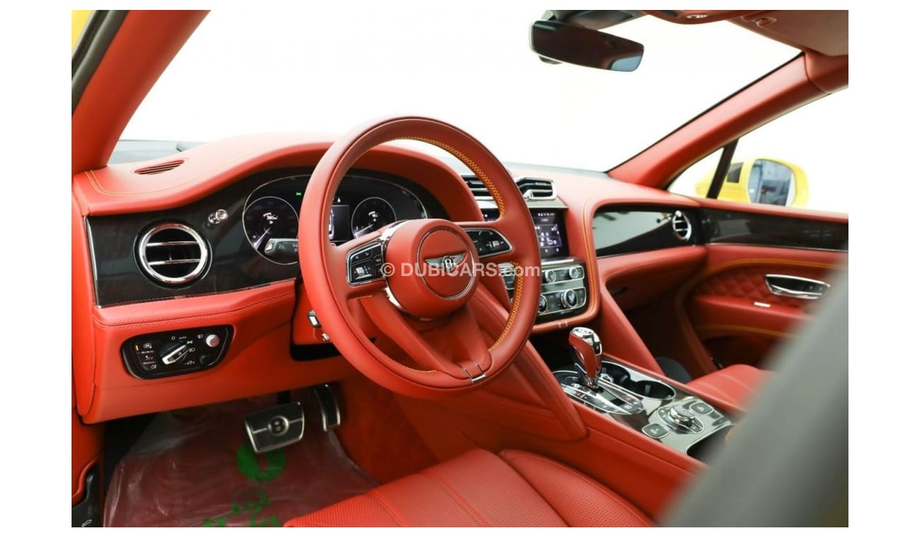 Used Bentley Bentayga V8 2021 for sale in Dubai - 673769