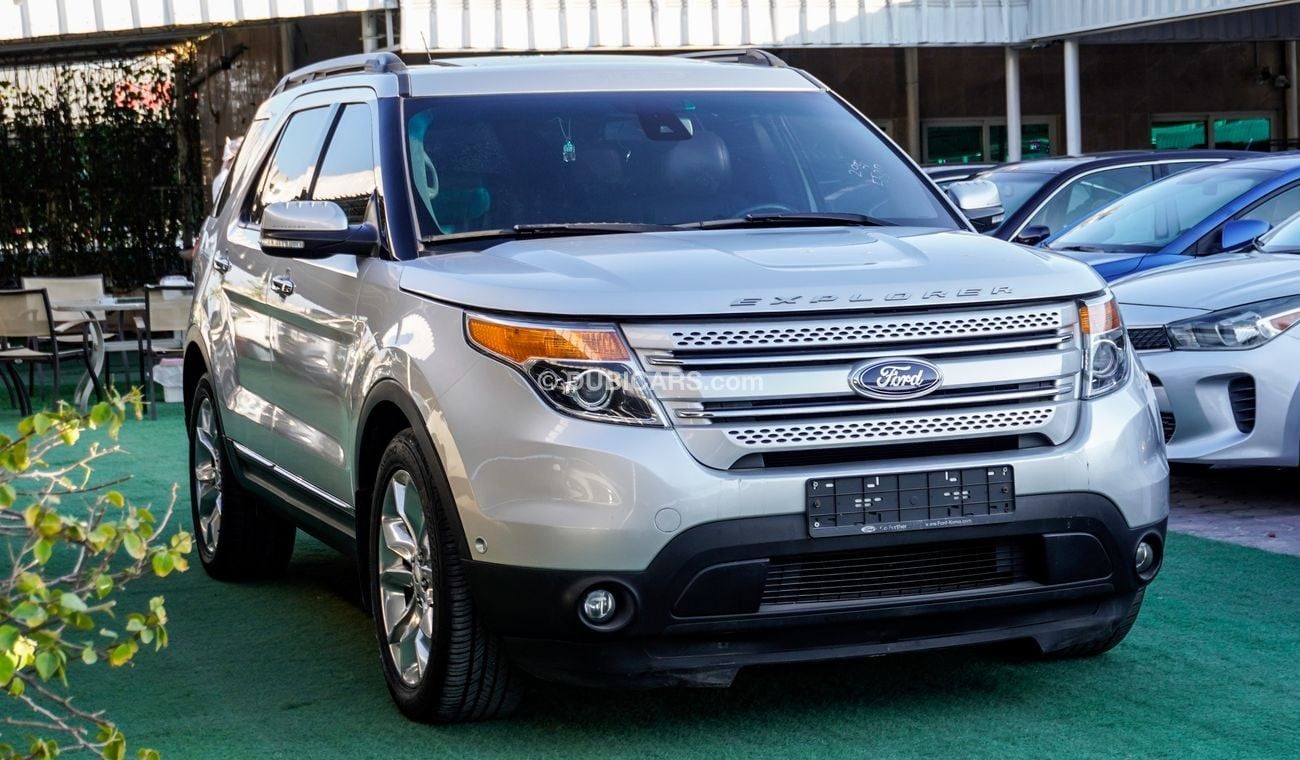 Used Ford Explorer Limited 2014 for sale in Ajman - 802545