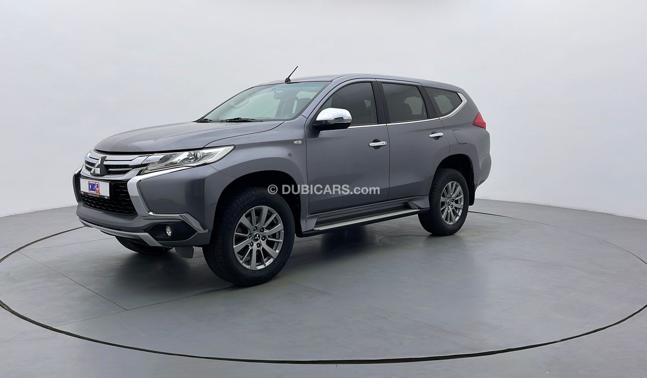 Used Mitsubishi Montero Sport RWD 3000 2017 for sale in Dubai - 493785