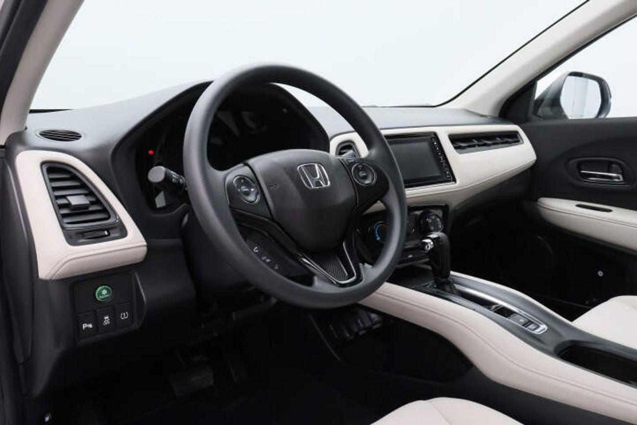 Used Honda HRV LX 1.8 2021 for sale in Dubai - 646605