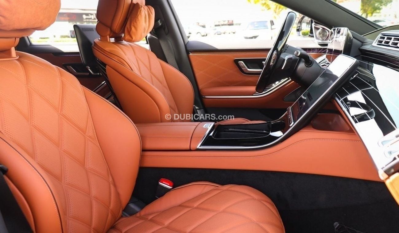 New Mercedes-Benz S680 Maybach 4MATIC. Sedan. Local Registration + 10% 2022 for sale in Dubai ...