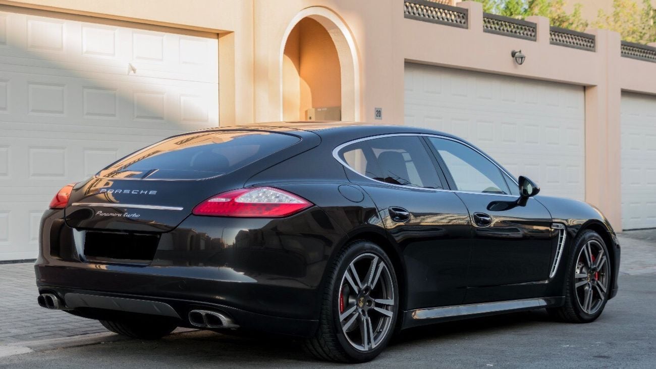 Used Porsche Panamera 2010 for sale in Dubai - 158452