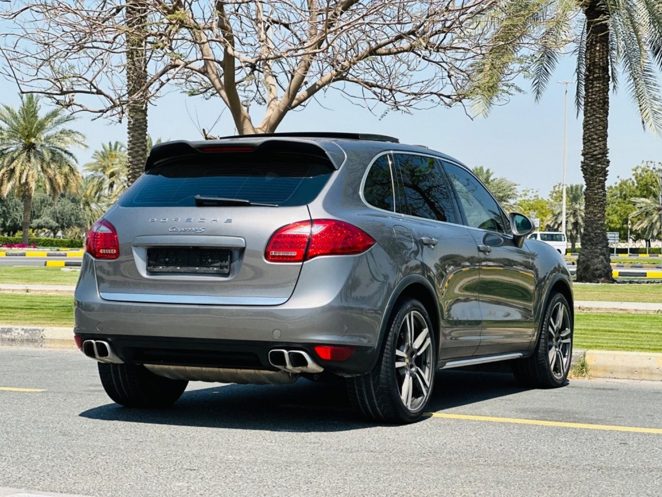مستعملة بورش كايان PORSCHE CAYENNE S MODEL 2013 GCC SPACE FULL OPTION ...