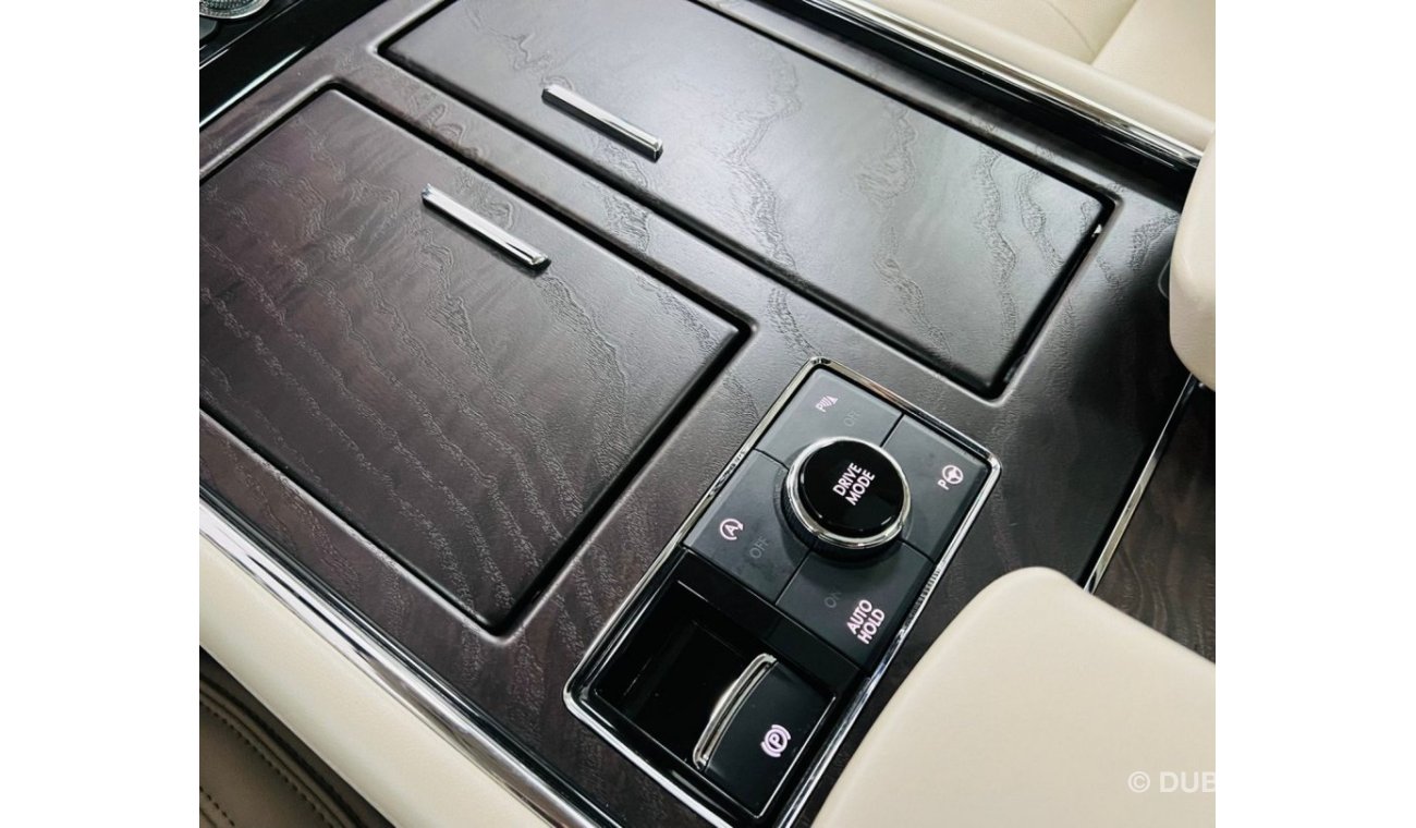 Used Lincoln Navigator Reserve GCC .. FSH .. Original Paint .. Perfect ...