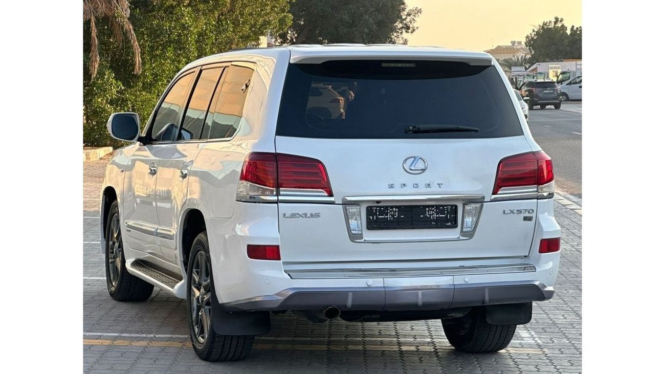Used Lexus LX570 2011 for sale in Dubai - 718419