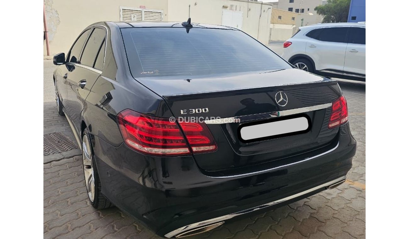 Used Mercedes-Benz E300 GCC Sedan 2016 for sale in Dubai - 652542