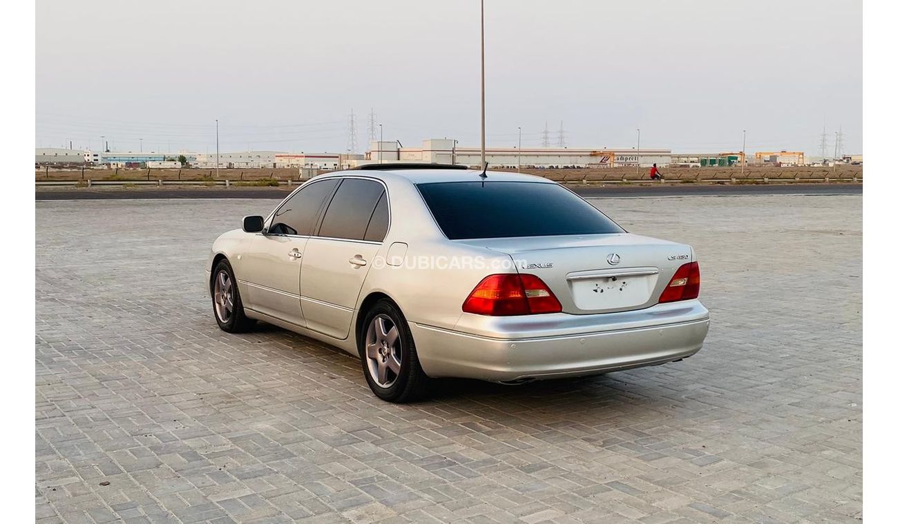 Used Lexus LS 400 2003 for sale in Dubai - 665802