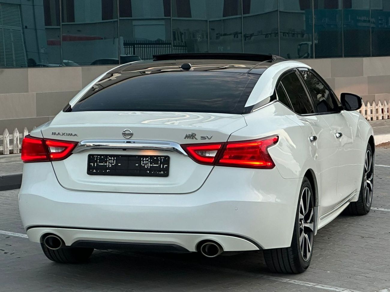 Used Nissan Maxima SV 2018 for sale in Dubai - 701412