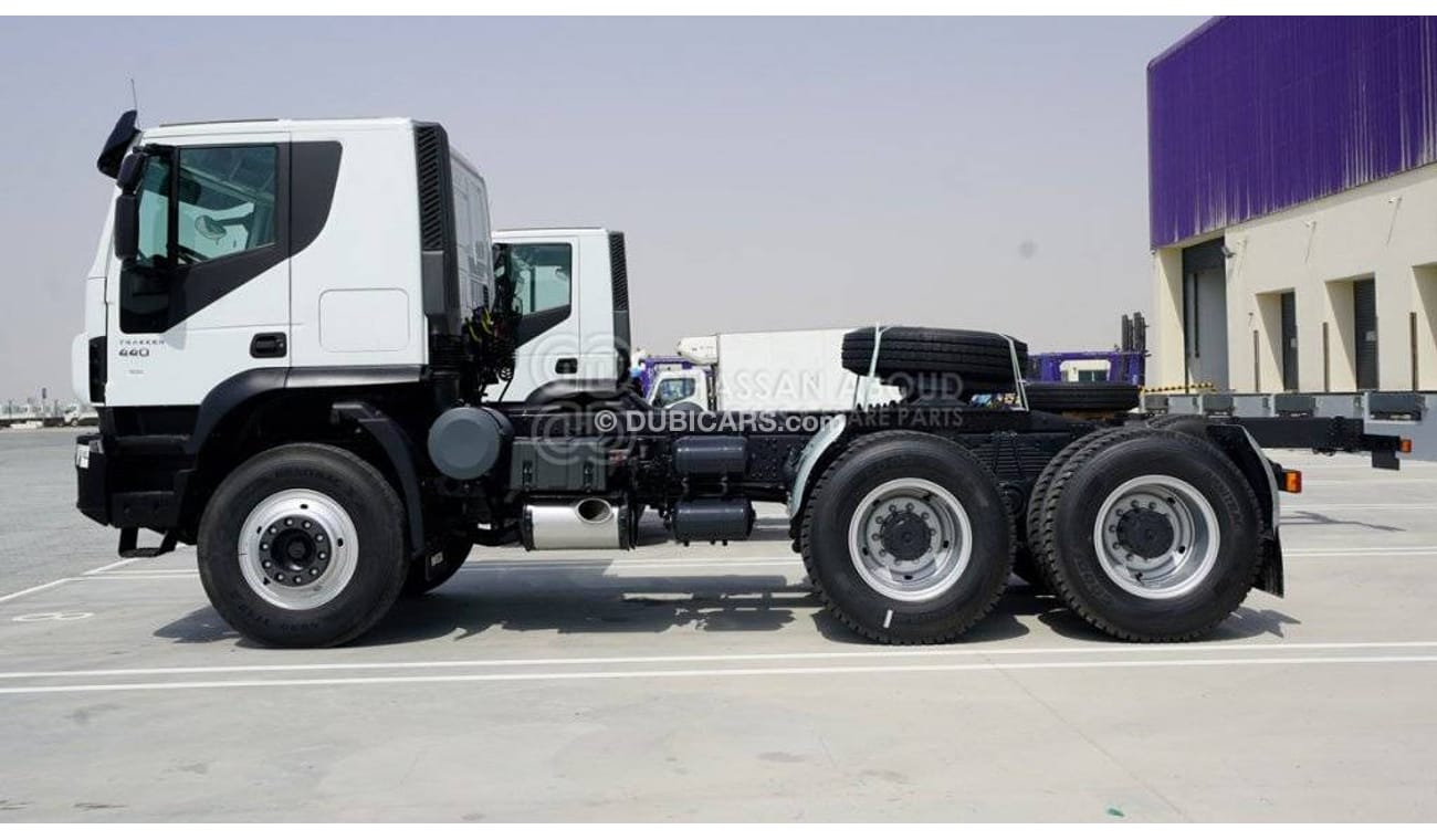 New Iveco Trakker IVECO, GCW 130 Ton HP 440, Sleeper Cabin w/ Hub ...