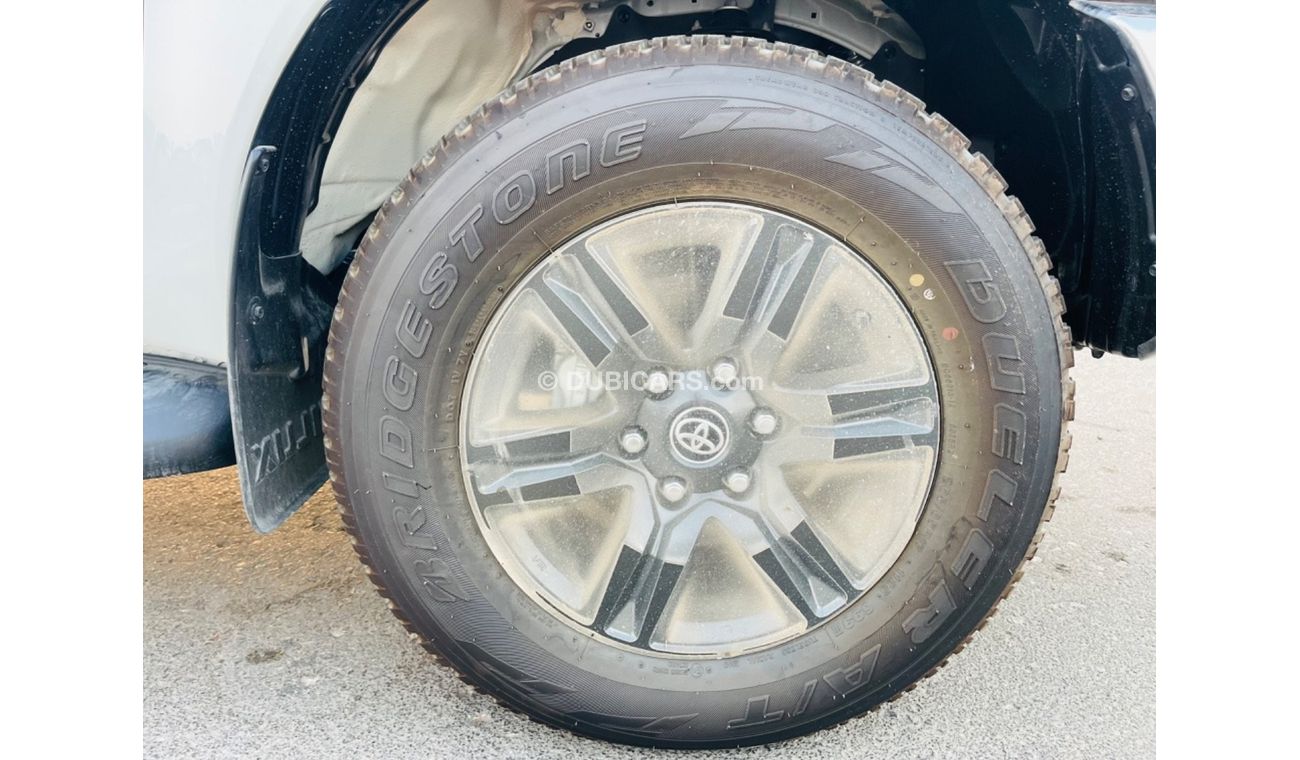 New Toyota Hilux GLX 2.7 4x4 petrol manval 2022 for sale in Dubai - 553348