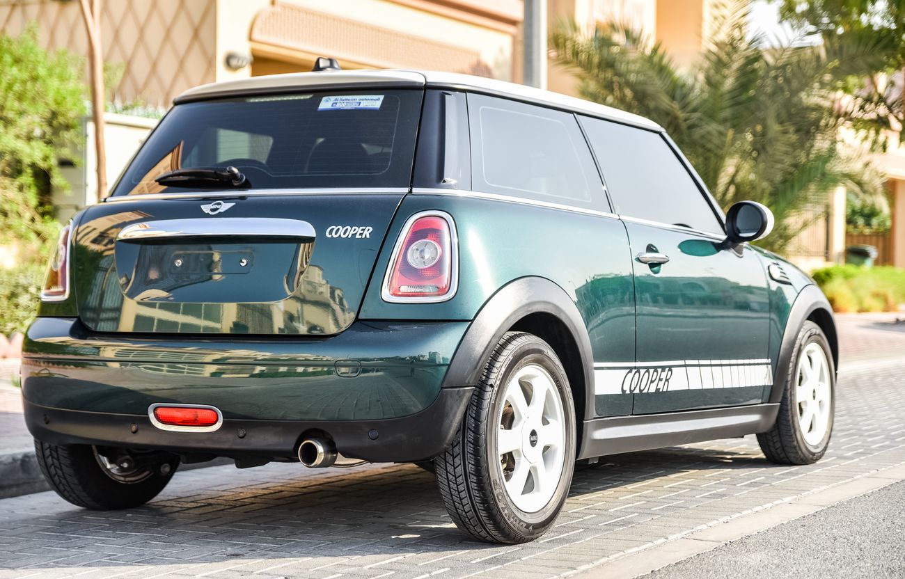 Used Mini Cooper 2011 for sale in Dubai - 132899